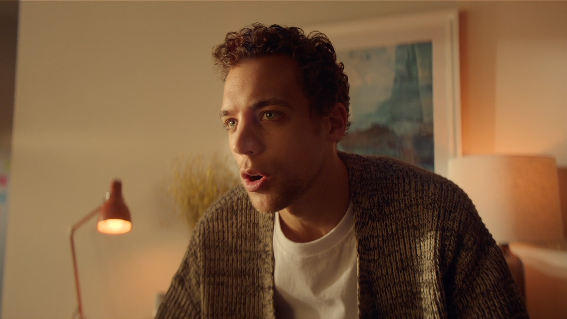 SKY X AMAZON - BROKEN LEG - Hawk London